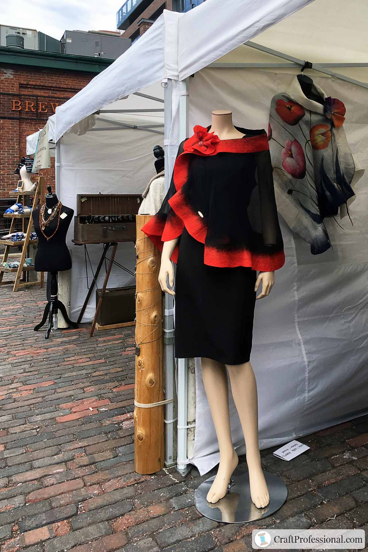 8 Pop Up Shop Display Ideas to Design a Vendor Booth People Will Love 8 Pop Up Shop Display Ideas to Design a Vendor Booth People Will Love